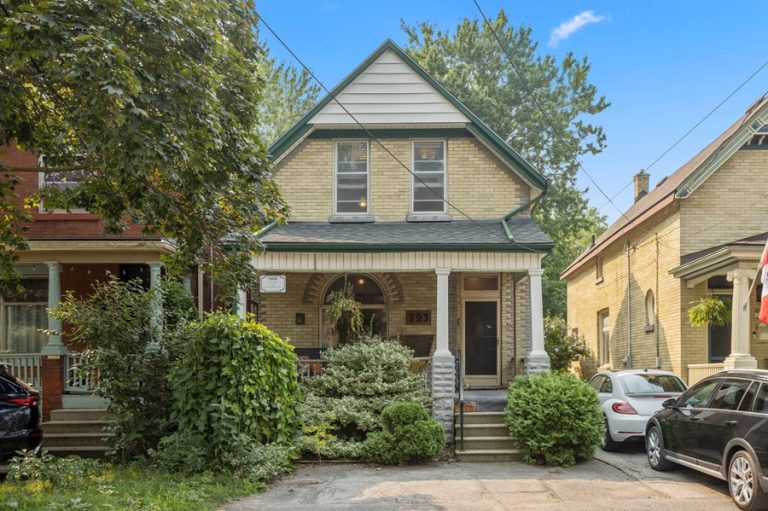 Home Of The Week: 793 Lorne Avenue | London Inc Magazine